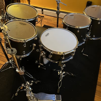 DW Design Series 6 Piece Drum Set w/Pro Hardware & Extra | Reverb