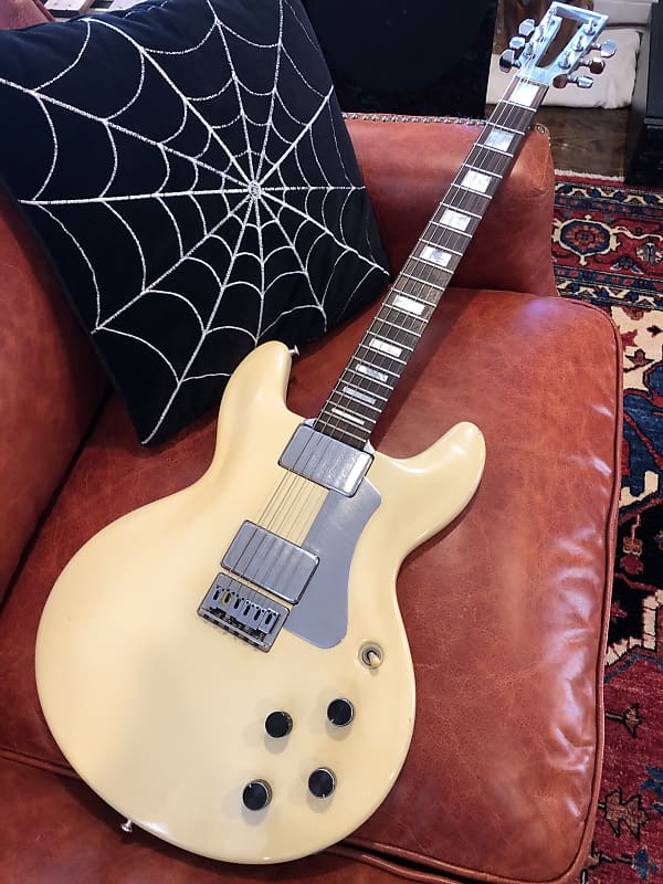 Travis Bean TB1000A Artist 1979 - White | Reverb