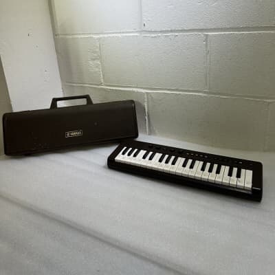 YAMAHA PS-2 Portasound Mini Keyboard in case 1980s Vintage | Reverb UK