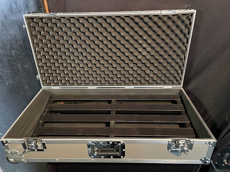 Pedaltrain Classic Pro with Wheeled Tour Case | Reverb