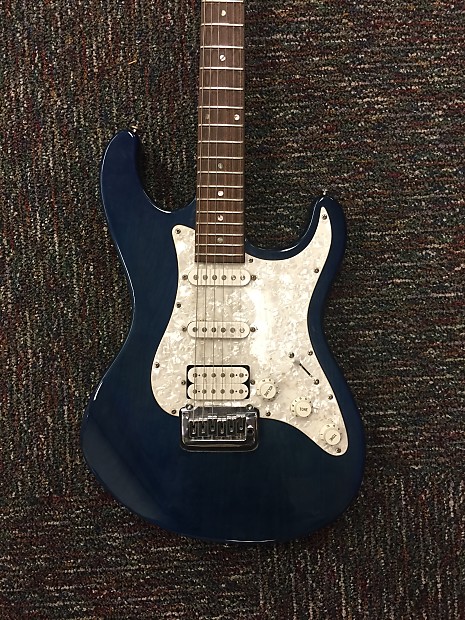 Dean Stratocaster Avalanche MQ 2000's Blue | Reverb