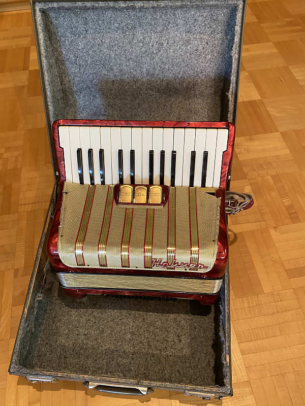 Hohner Student IVN Akkordeon - Rot | Reverb