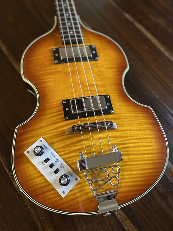 Rogue Violin Beatle Bass 2000 - Sunburst | Reverb