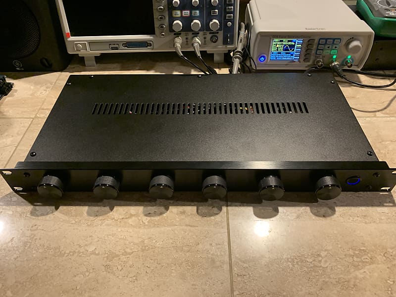 Two Channel 3 band tone DJ Isolator. Black 1U Rack | Reverb