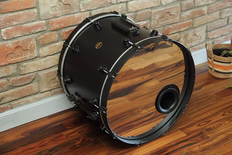 DW 24"x18 Collector's 2001 - matte black bass drum total | Reverb