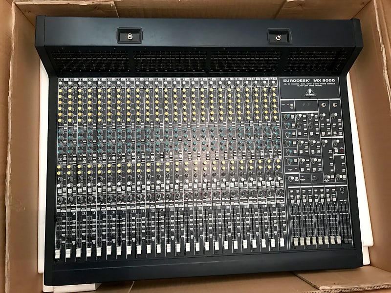 Behringer Eurodesk 9000 | Reverb