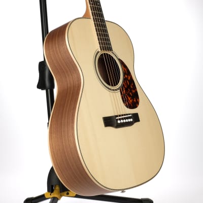 Larrivee OM-40 Walnut Special Edition | Reverb