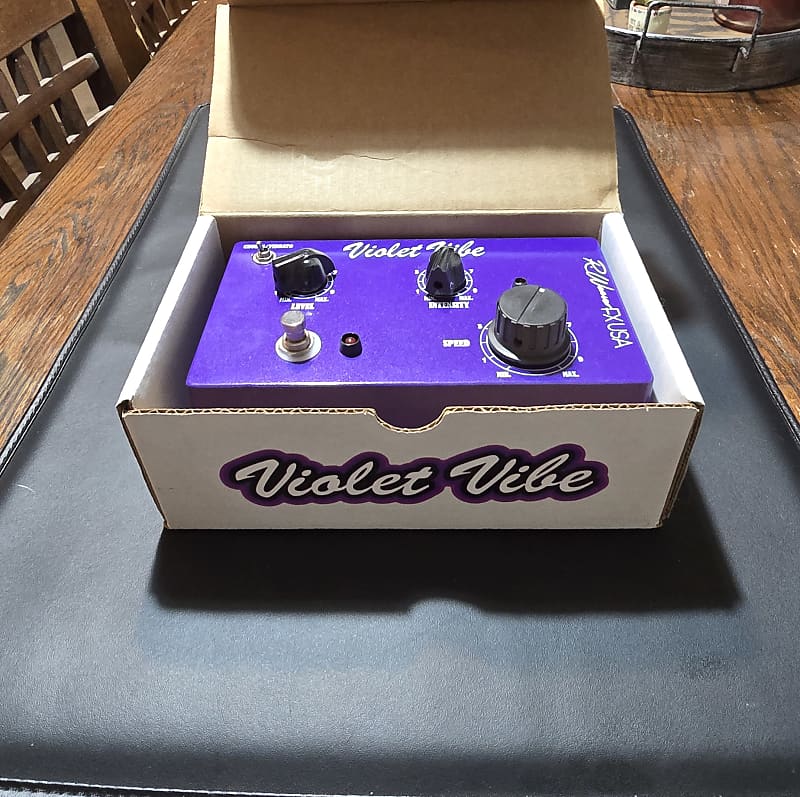 R Weaver FX Violet Vibe - Purple | Reverb
