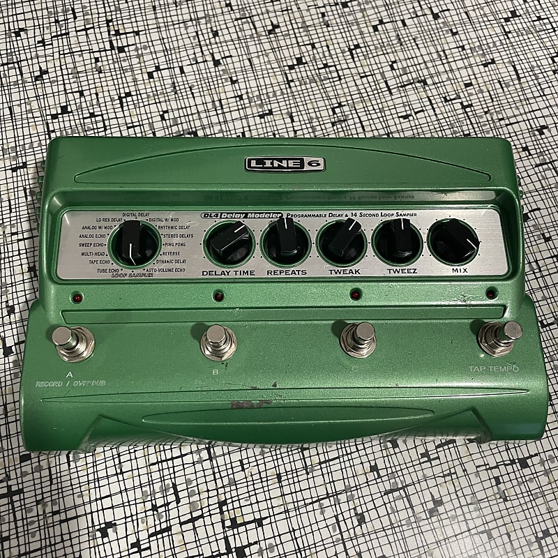 Line 6 DL4 Delay Looper with Soft Switches Mod | Reverb