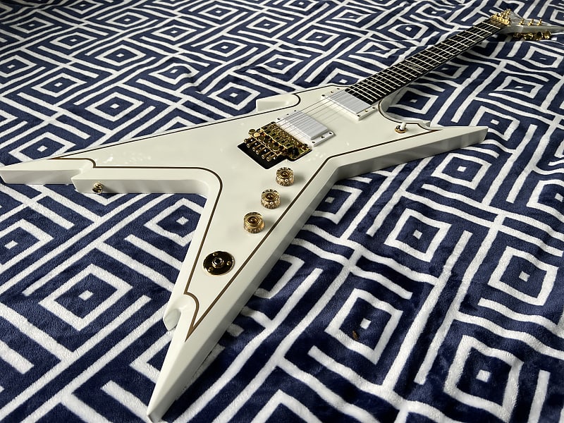 Dean Razorback 2013 White w/ Gold Pinstripes | Reverb