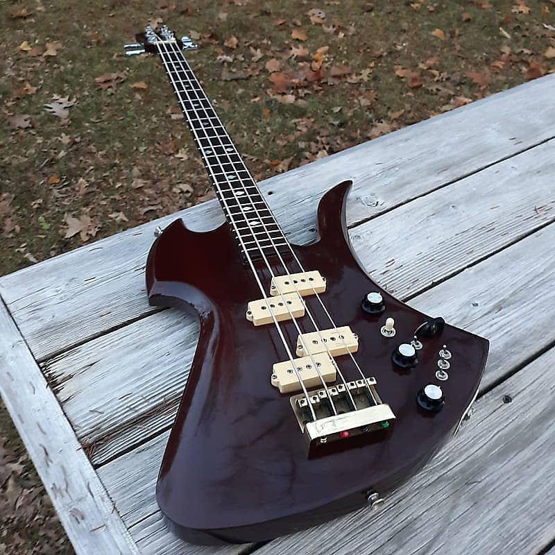 1979 B.C. Rich Mockingbird bass Mahogany with original case | Reverb