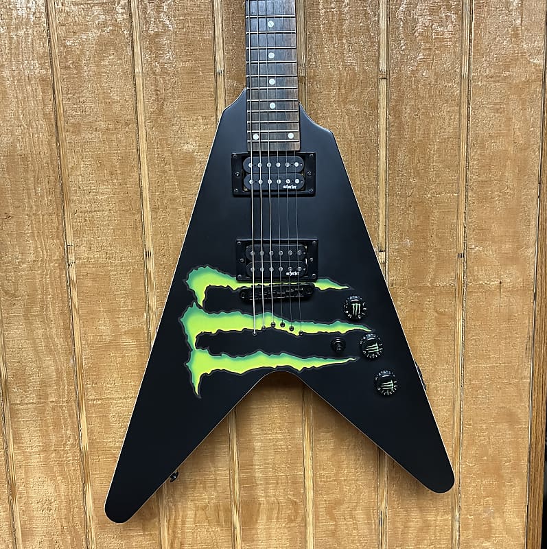 Schecter Diamond Series Monster V | Reverb