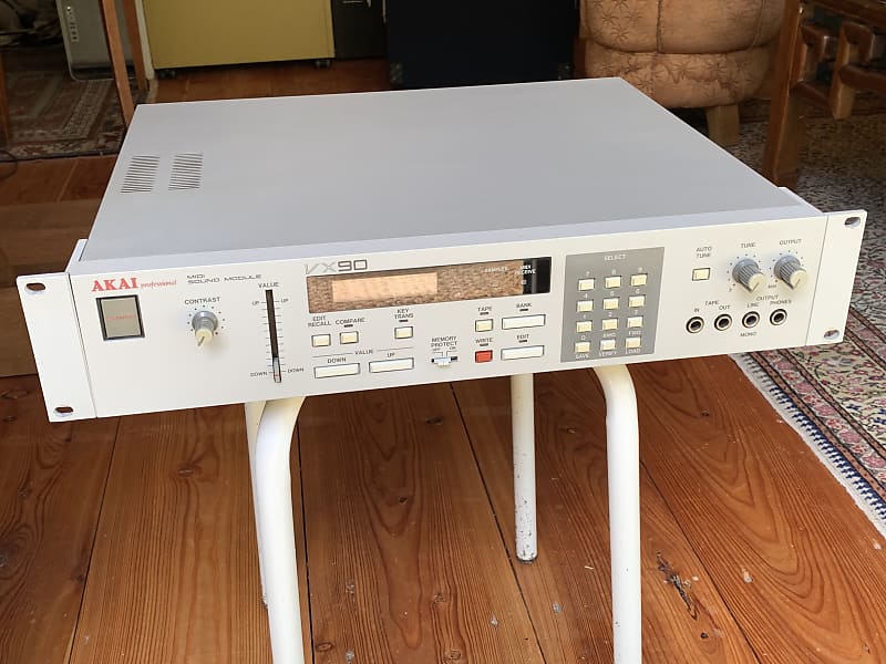 Akai VX90 - Analog Synthesizer | Reverb