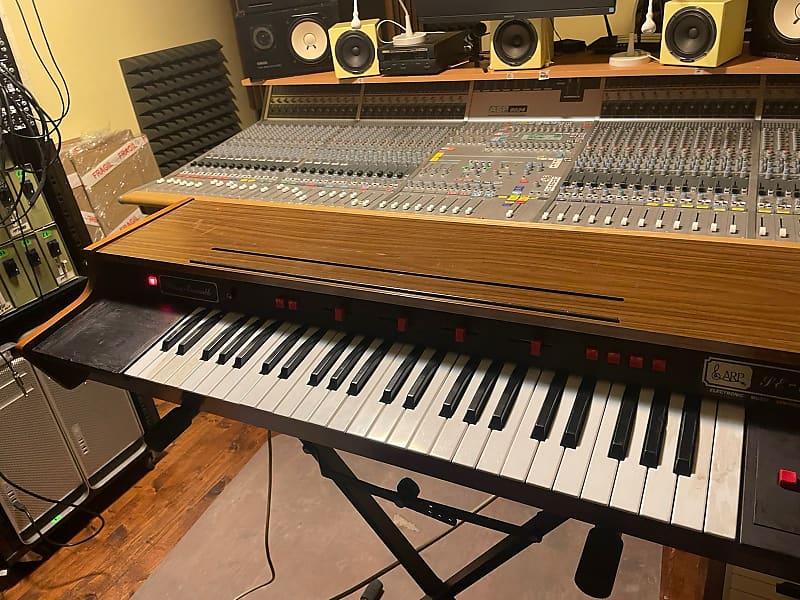 🌞Legendary Strings Machine: ARP Solina String Ensemble SE-4 | Reverb