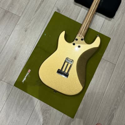 Kiesel D6X Delos Mystic Aztec Gold (One-off | Reverb Deutschland