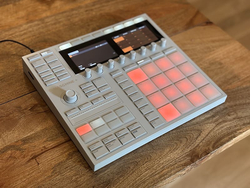 Native Instruments Maschine Plus 2020 - Present - Black | Reverb
