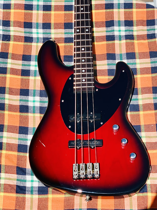 Hamer Cruise Bass 1996 Red to Black Sunburst | Reverb