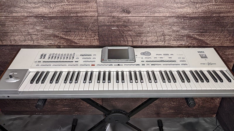 Korg PA2XPRO Workstation Keyboard (Tampa, FL) | Reverb