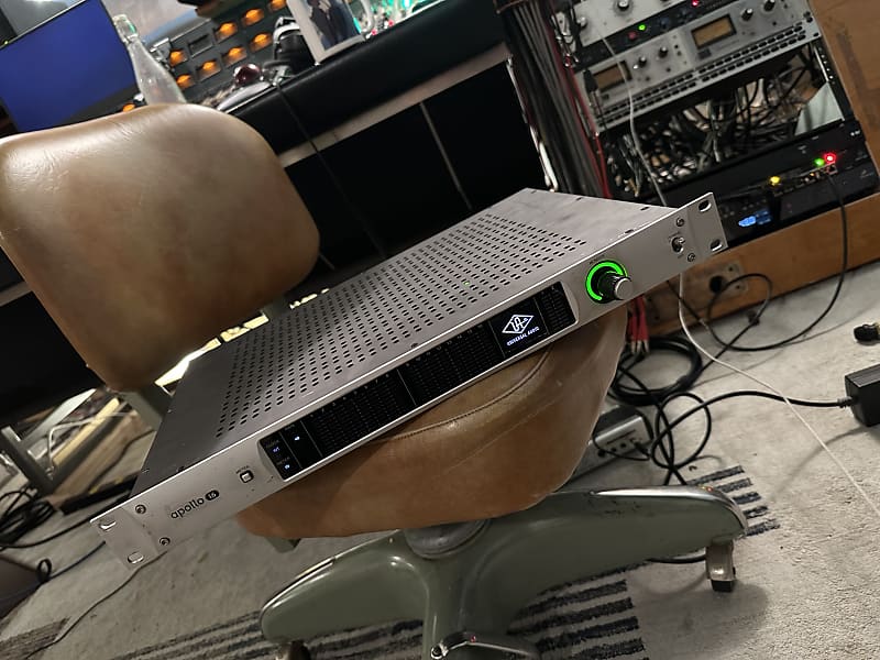 UAD Apollo 16 2010s - silver gen 1 thunderbolt | Reverb