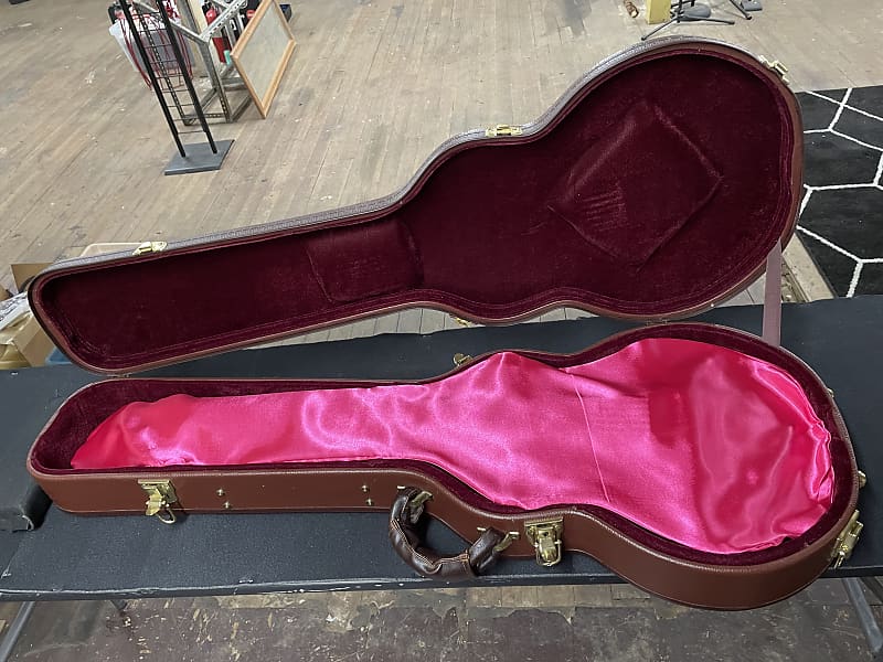Gibson style guitar case | Reverb