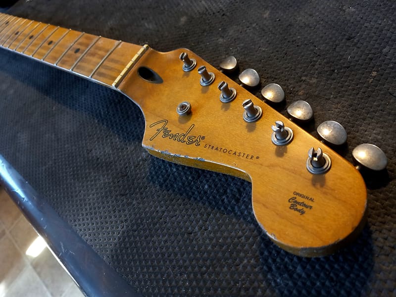 Genuine FENDER Roasted maple Relic STRAT neck Aged Nitro 50s | Reverb