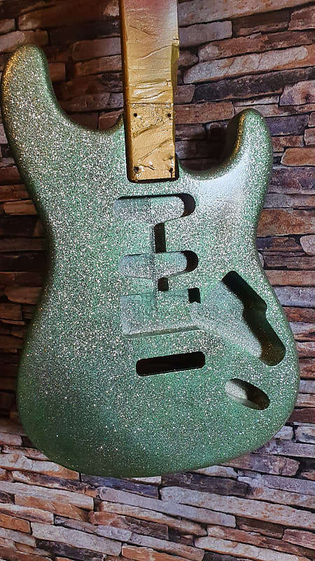 Stratocaster Body Green Sparkle Nitro | Reverb UK