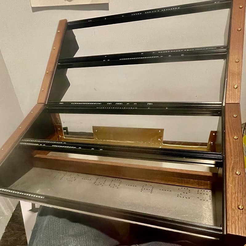 Behringer Eurorack Rack 2020 - Black | Reverb