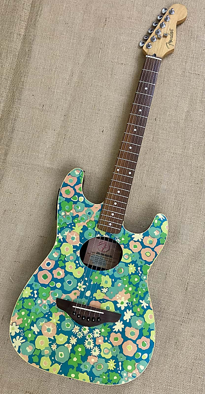 Fender Stratacoustic Flower | Reverb