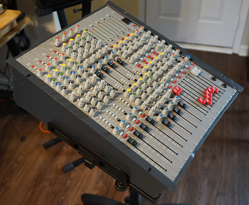 D&R Vision, High-End Rackmount Mixer | Reverb