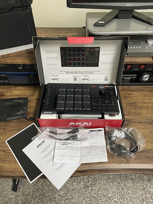 Akai MPC Studio Music Production Controller 2021 - | Reverb España