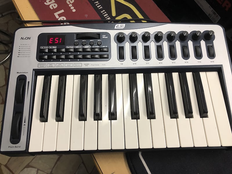 Esi NeON 25-key USB Keyboard Controller with Audio I/O | Reverb UK