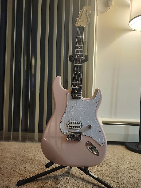 Fender Stratocaster Tom Delonge Build Shell Pink | Reverb