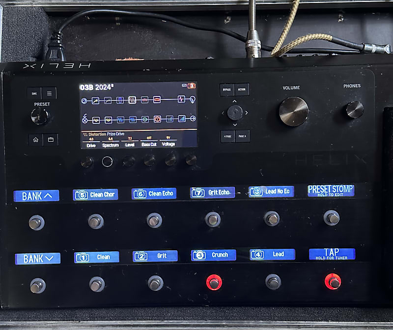 Line 6 Helix Floor w/ Flight Case | Reverb