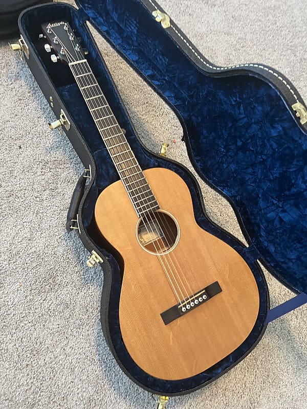 2002 Larrivee P1-01 Parlor Guitar | Reverb