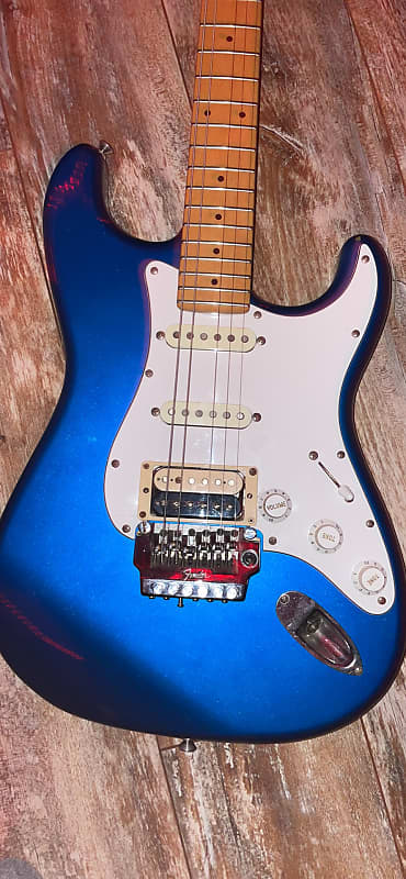 Fender Stratocaster 1985 - Metallic blue | Reverb