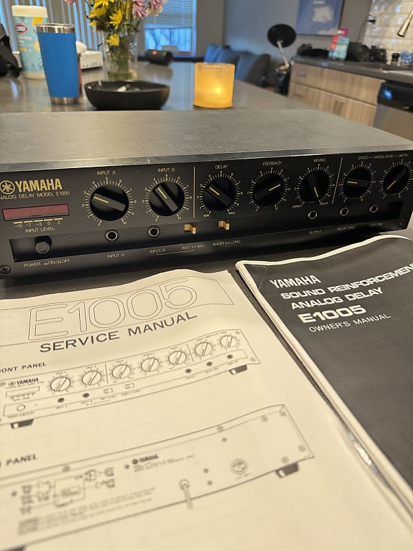 Yamaha E1005 Analog Delay | Reverb