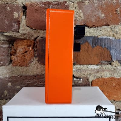 IdiotBox Effects Cool Buzz Bass Fuzz | Reverb