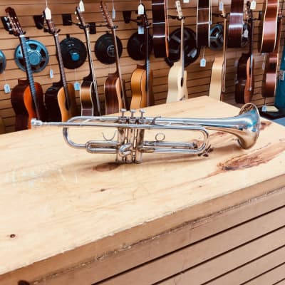 Getzen 390 Trumpet w/ New Case and Mouthpiece | Reverb