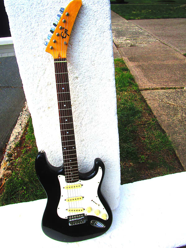Epiphone S-300 Stratocaster Guitar, 1990's, Black, Fresh | Reverb