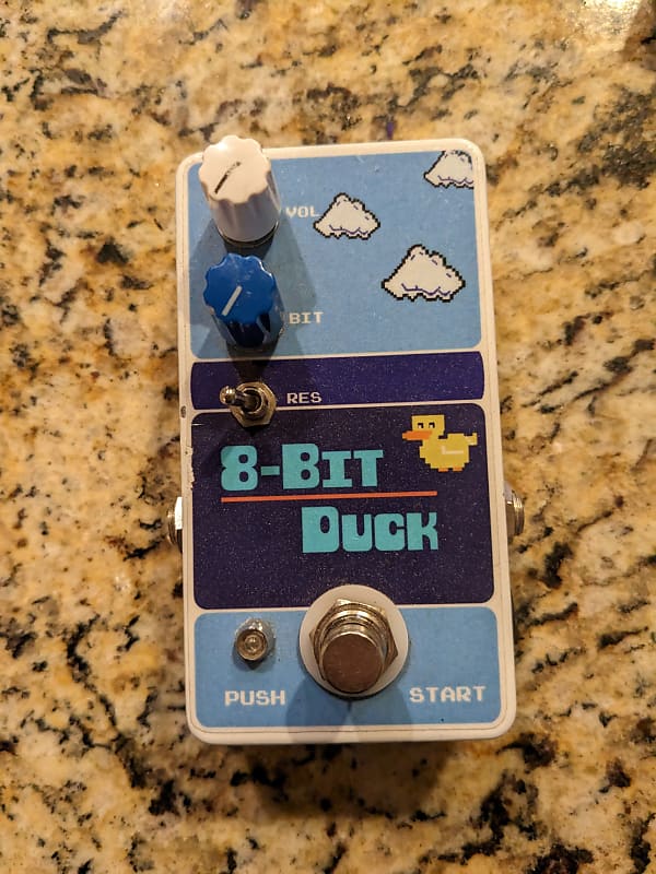 Luck Duck Pedals 8-Bit Duck Bit Crusher 2012 White | Reverb