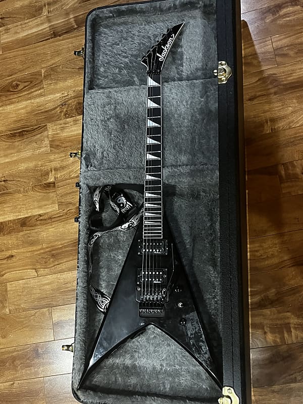 Jackson JS series js32 king v black 2023 - Black | Reverb