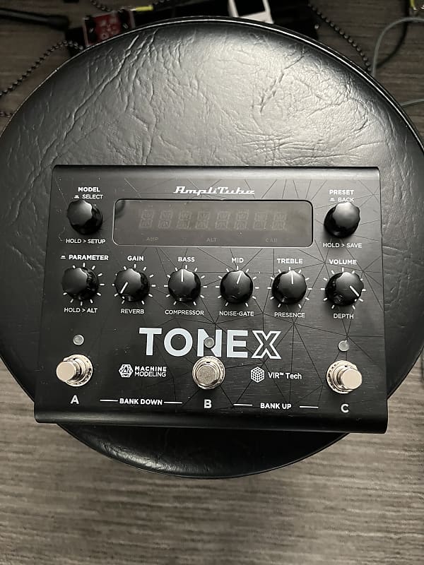 IK Multimedia Tonex Pedal | Reverb