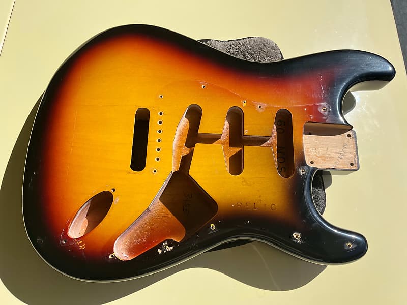 Fender Custom Shop 1960 Stratocaster Relic Body 2005 3-Tone | Reverb