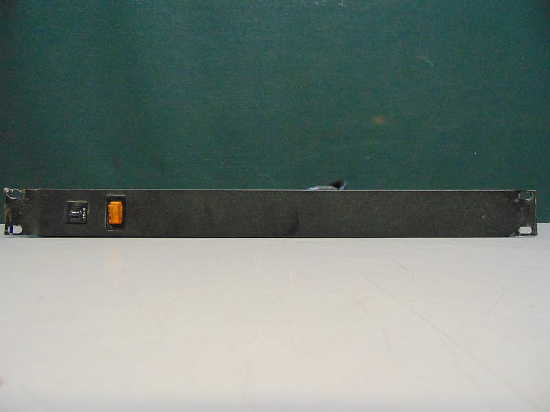 SL Waber 911CB 15A 125V Power Distributor | Reverb