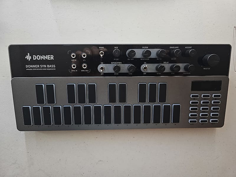 Donner B1 Acid House Bass Synthesizer (Roland tr303 Clone) | Reverb UK