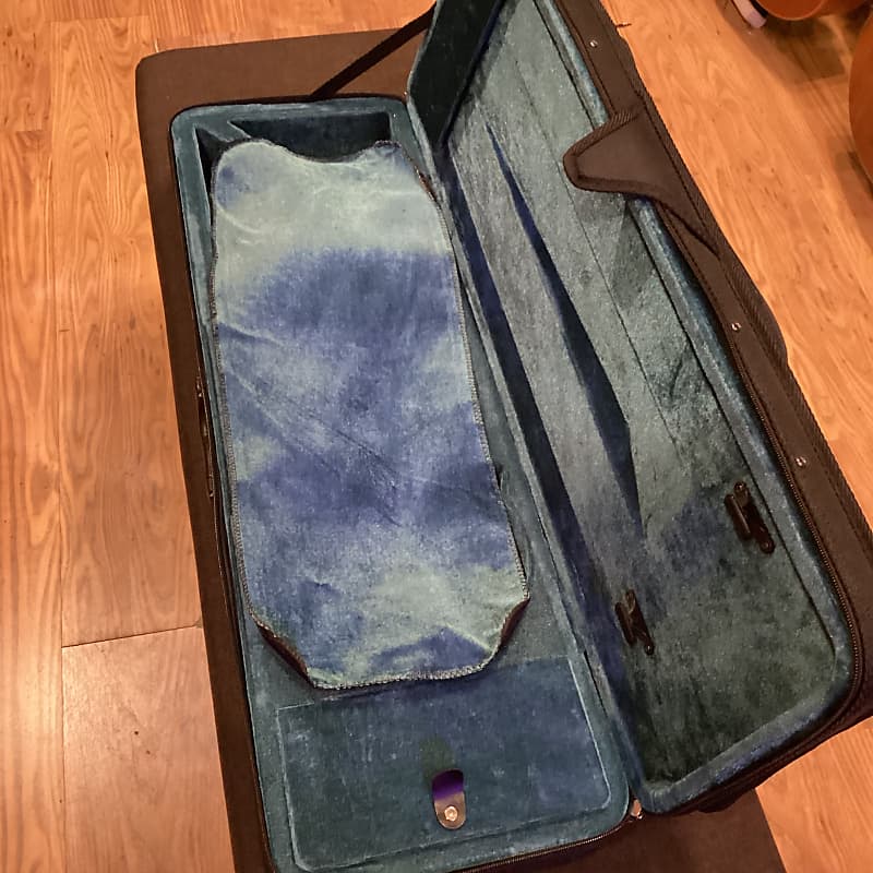 (Pre-Loved) 4/4 Violin Case | Reverb