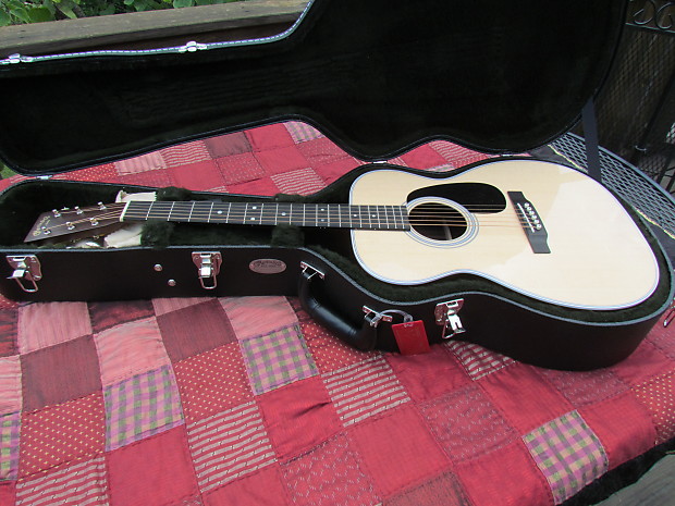 Martin 00-28 with a 24.9" scale, natural gloss! Not many used | Reverb