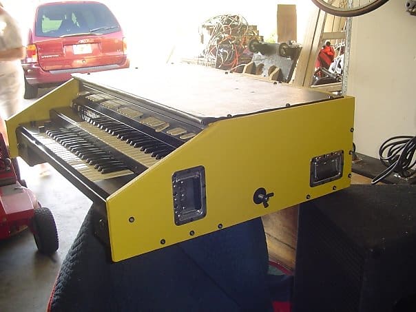 Hammond M-143 1965 Tolex covering yellow and black | Reverb