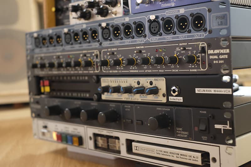 Drawmer dual Noise gate with key source filters HPF-LPF | Reverb