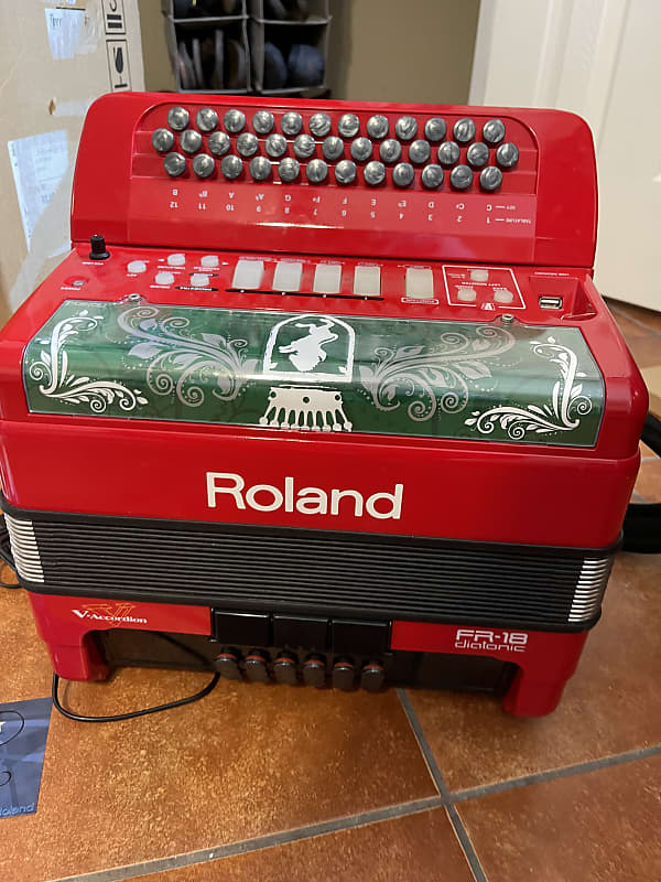 Roland FR-18 2010 - Cherry Red | Reverb